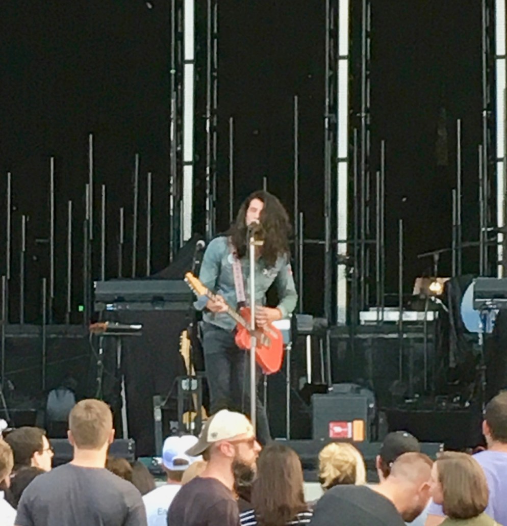 Billy Raffoul – 1975 E.P. – Album Review – 2 Loud 2 Old Music