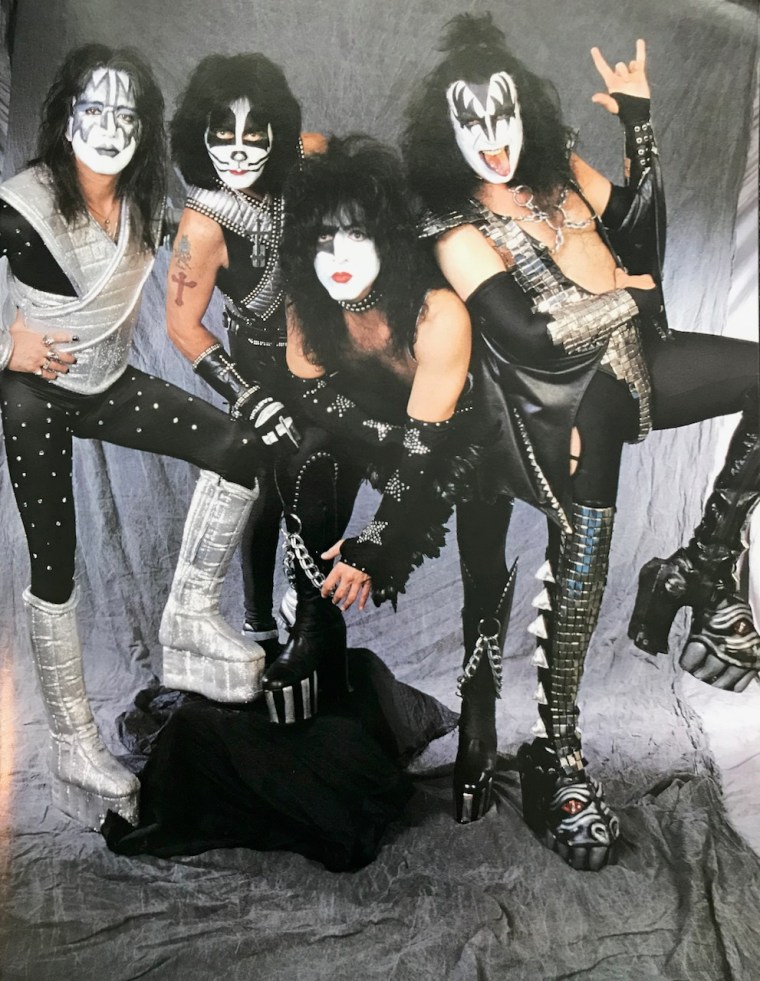 Kiss – Alive / Worldwide Tour (1997) – Tour Book – 2 Loud 2 Old Music