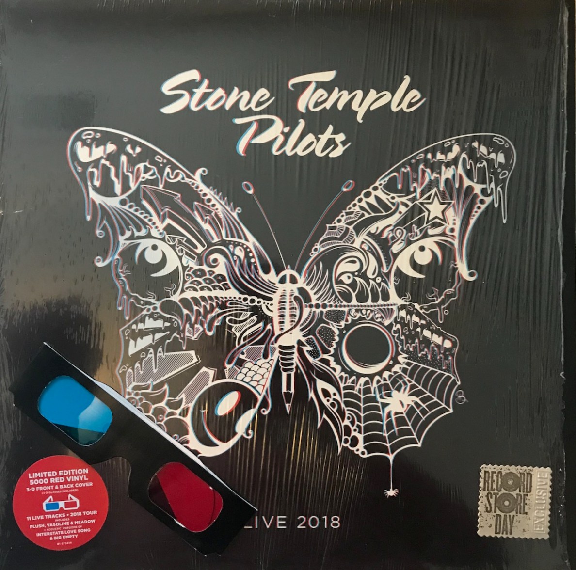 Turntables & Vinyl #24 – Interactive Album Covers – 2 Loud 2 Old Music