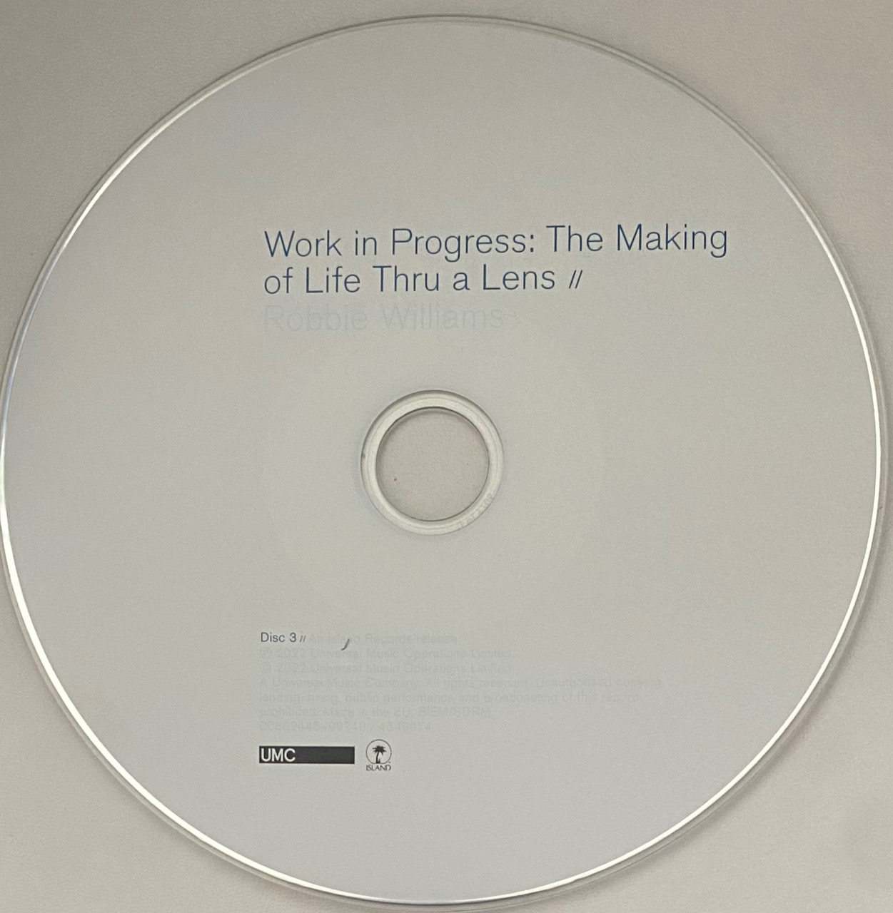 Robbie Williams – ‘Life Thru A Lens’ (25th Anniversary 4CD Box Set ...