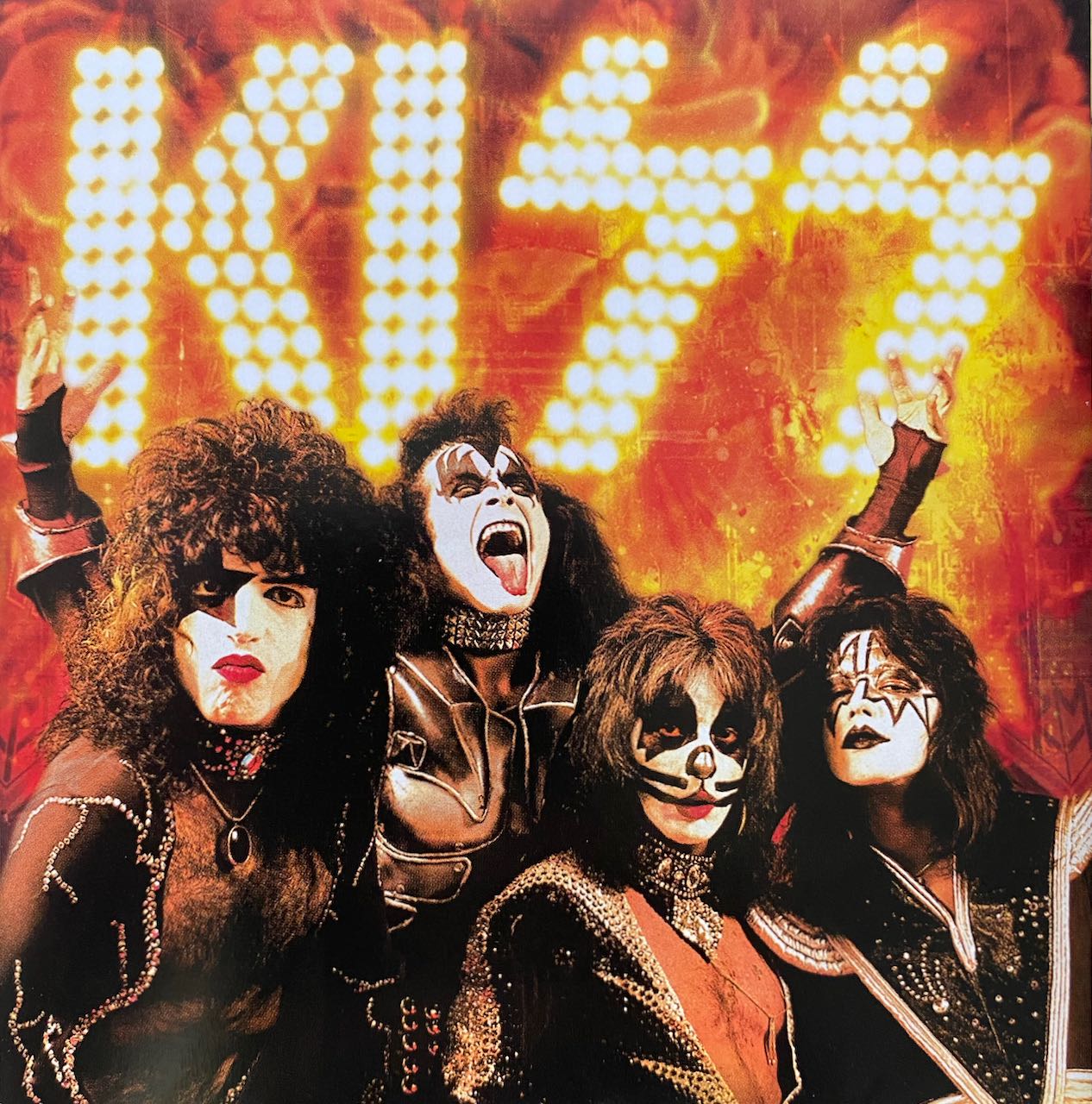 Kiss – ‘The Very Best of Kiss’ (2002) – Album Review (The Kiss Review ...
